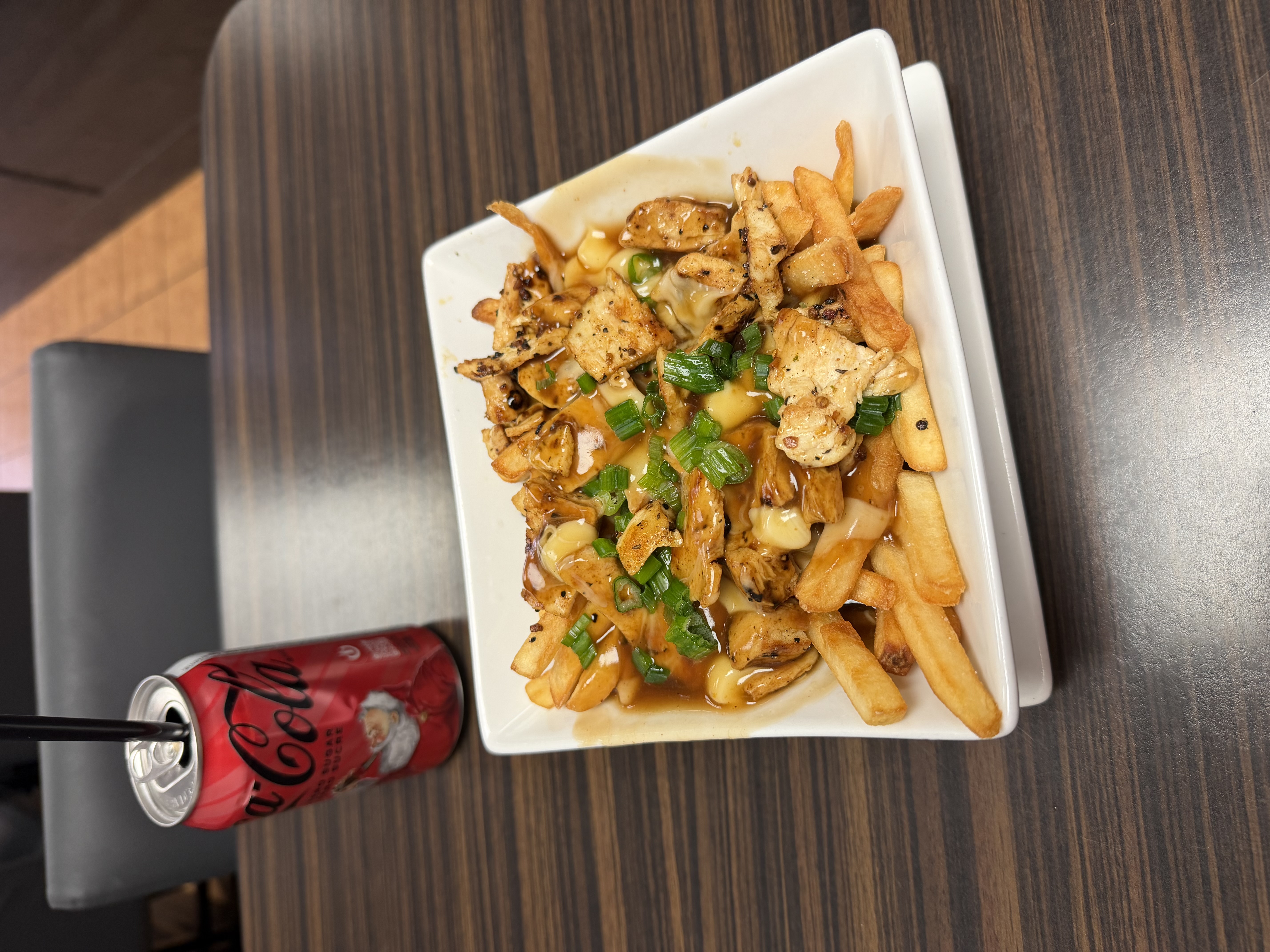 Chicken Poutine por apenas $9.90 - Brazilian Rewards